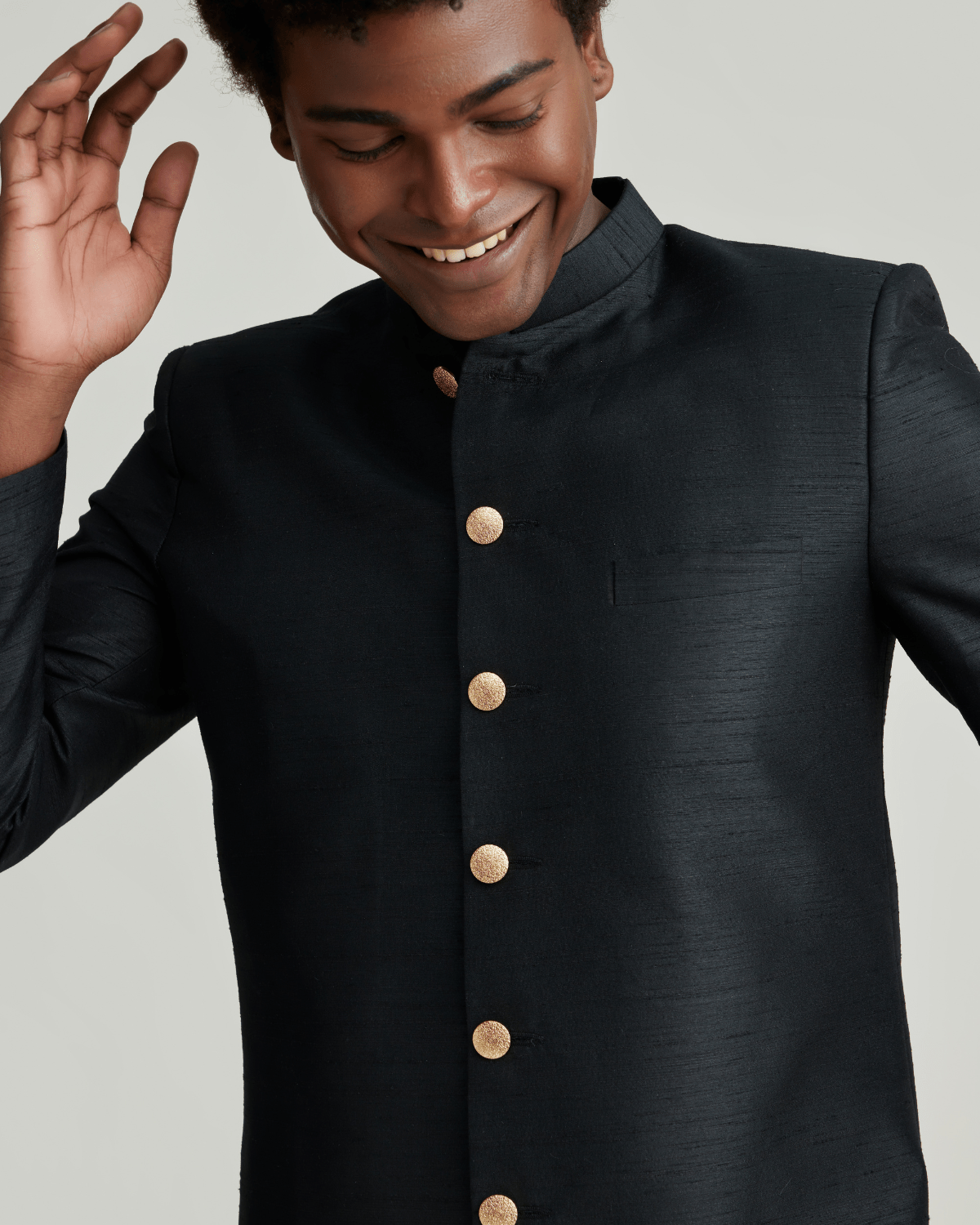 Kiaan Sherwani – holiCHIC